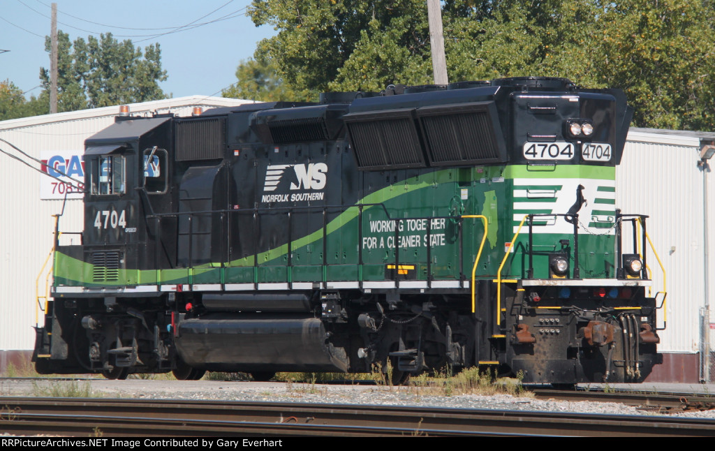 NS GP33ECO #4704